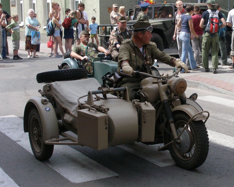 Motocykl schweres Kraftrad 750 cm3 mit Seitenwagen (angetrieben) BMW R ...